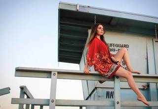 Loserfruit's Feet - Photos, Shoe Size, and More | FeetDatabase.com
