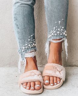 Photo galleries - wikiFeet