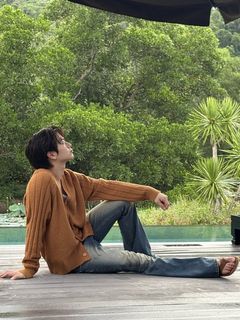 Hirose Ryo's feet